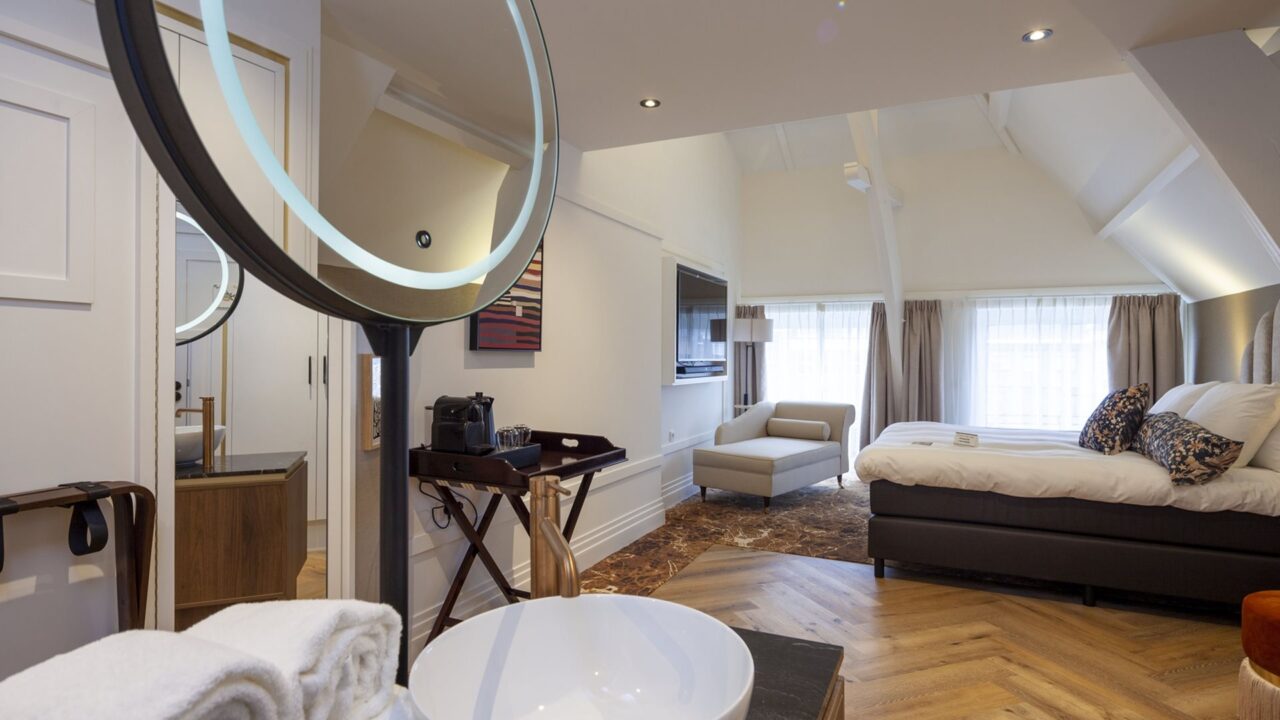 Court Yard Suite - Boutique Hotel Restaurant Jersey Goes